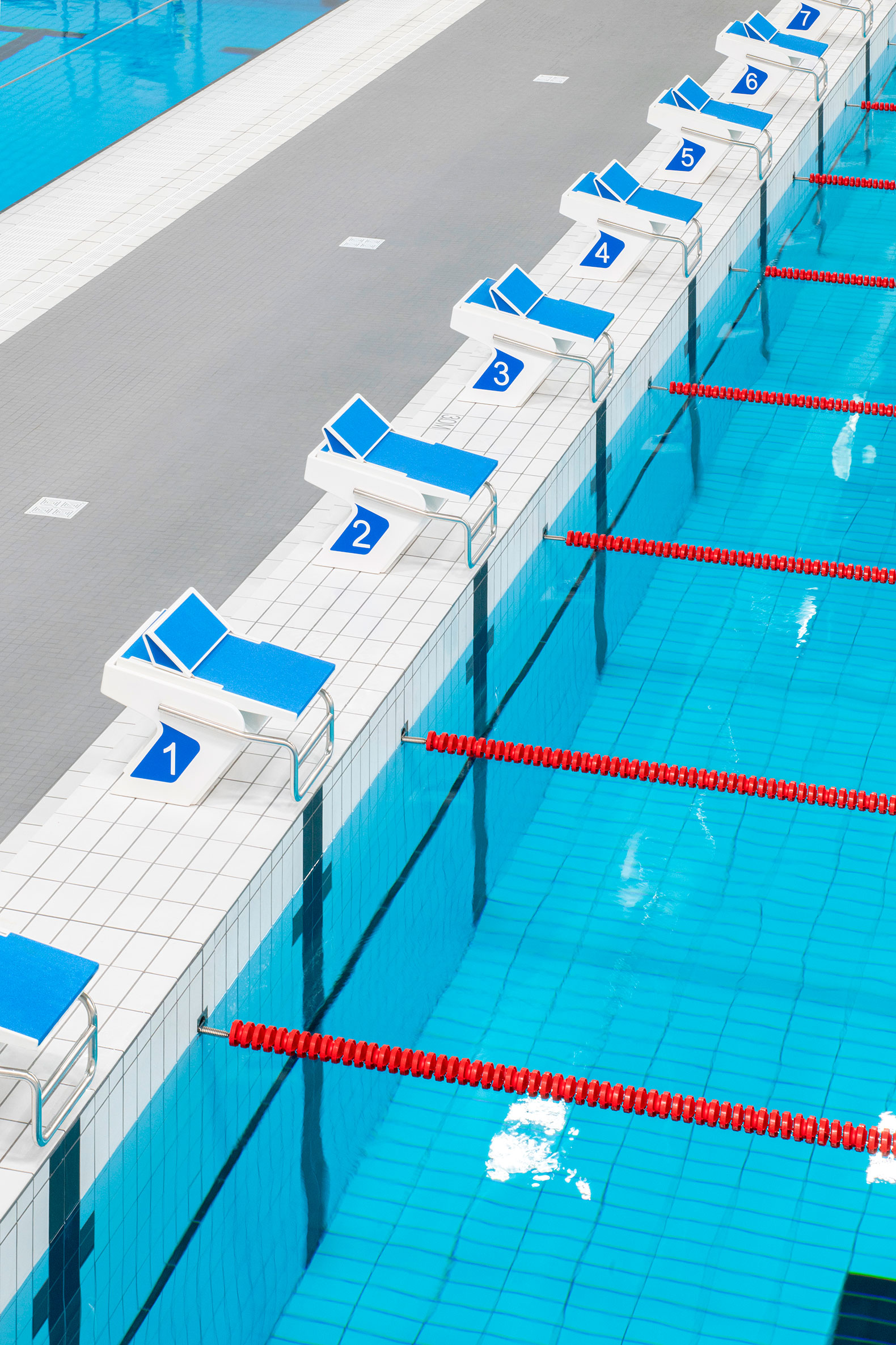Vanguard and colour. Laval’s Aquatic Complex by Sid Lee Architecture ...