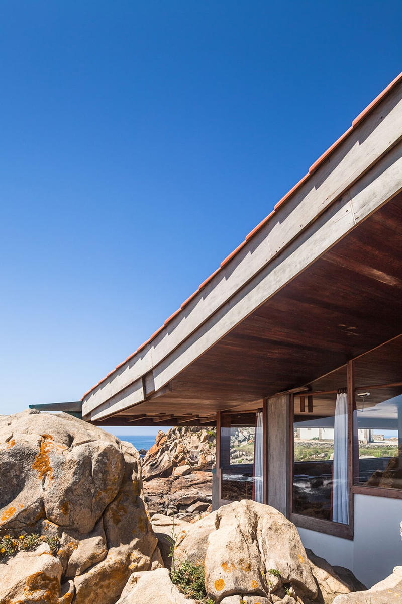 Renovated Boa Nova Casa de Chá by Siza, now Restaurant by Chef Rui ...