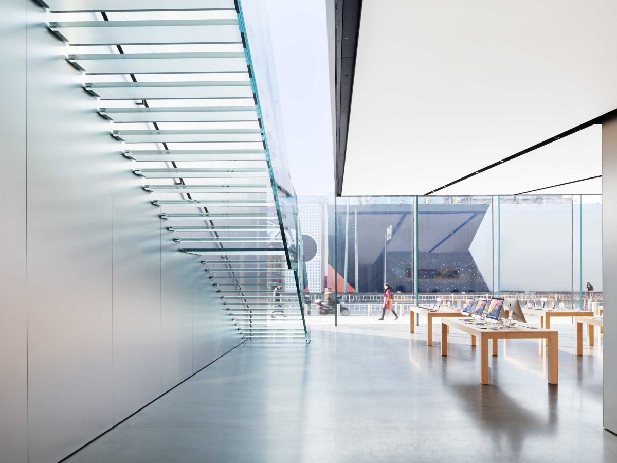 Biggest Apple store in Asia by Foster + Partners | METALOCUS