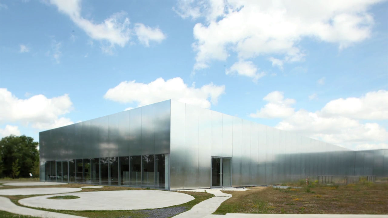 [VIDEO] Louvre-Lens by SANAA | METALOCUS