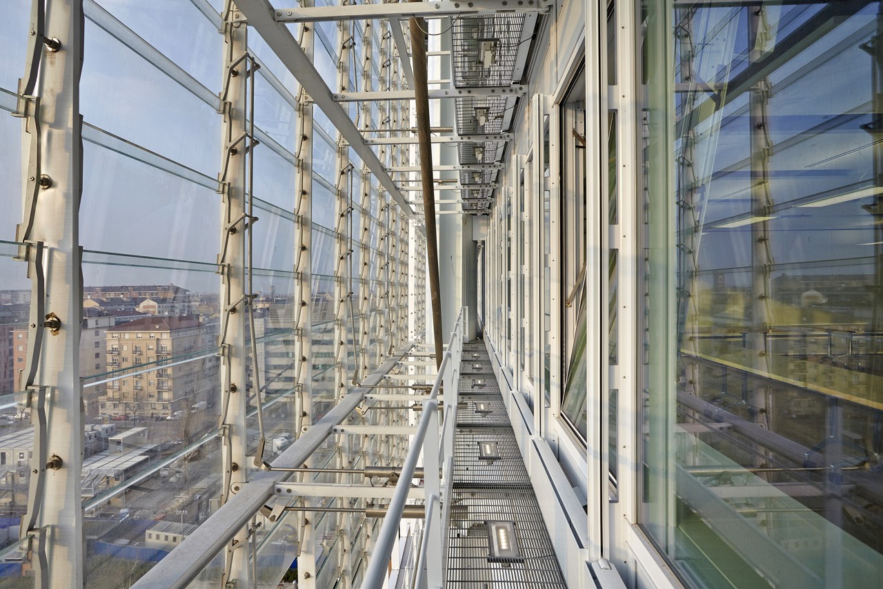 Intesa Sanpaolo Office Building by Renzo Piano Building Workshop ...
