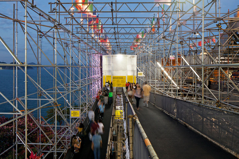 Architect Carla Juaçaba wins the arcVision Prize. Women and ...