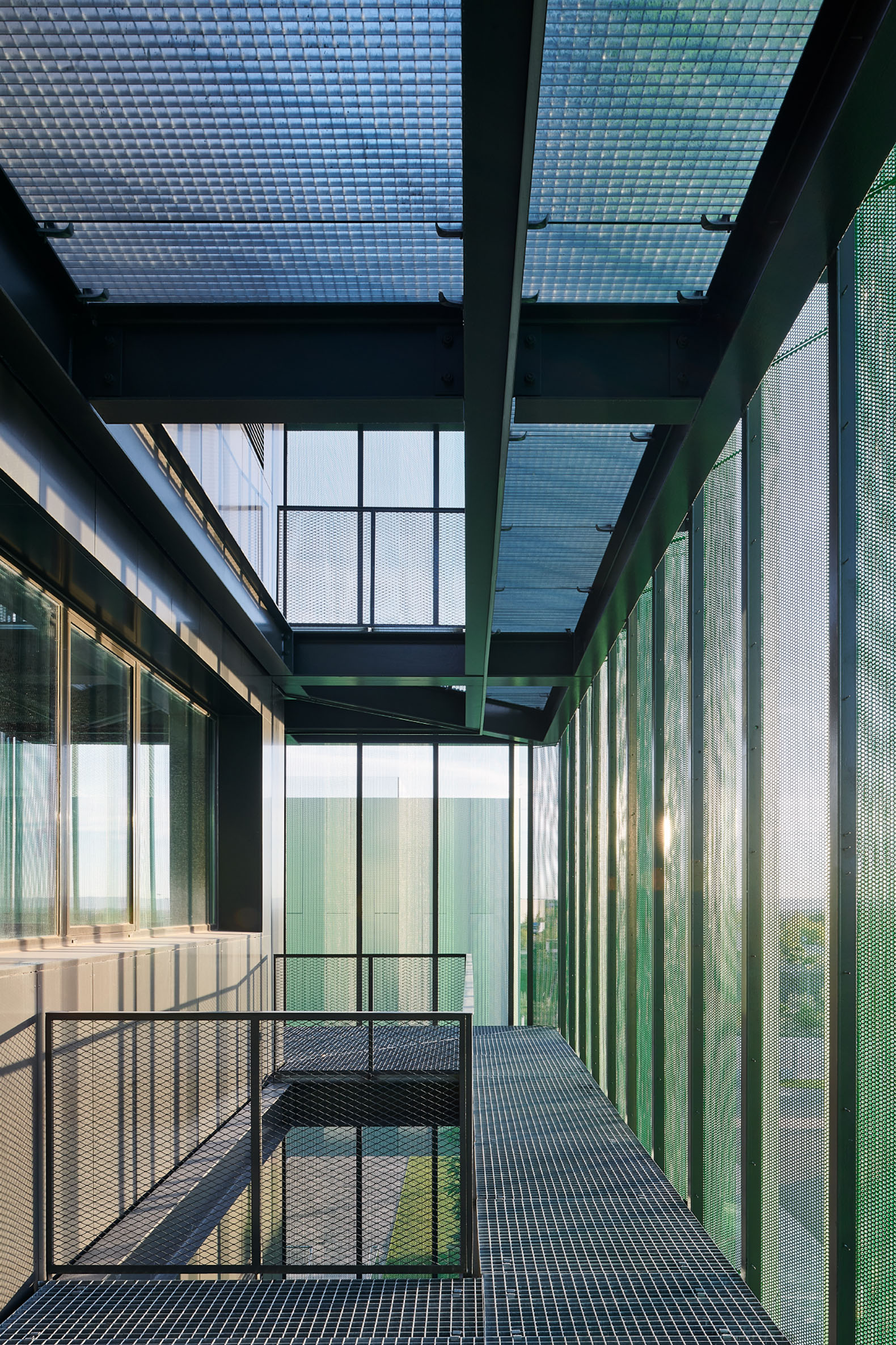 Nueva sede de I+D y edificio de producción para Certest Biotec por IDOM ...