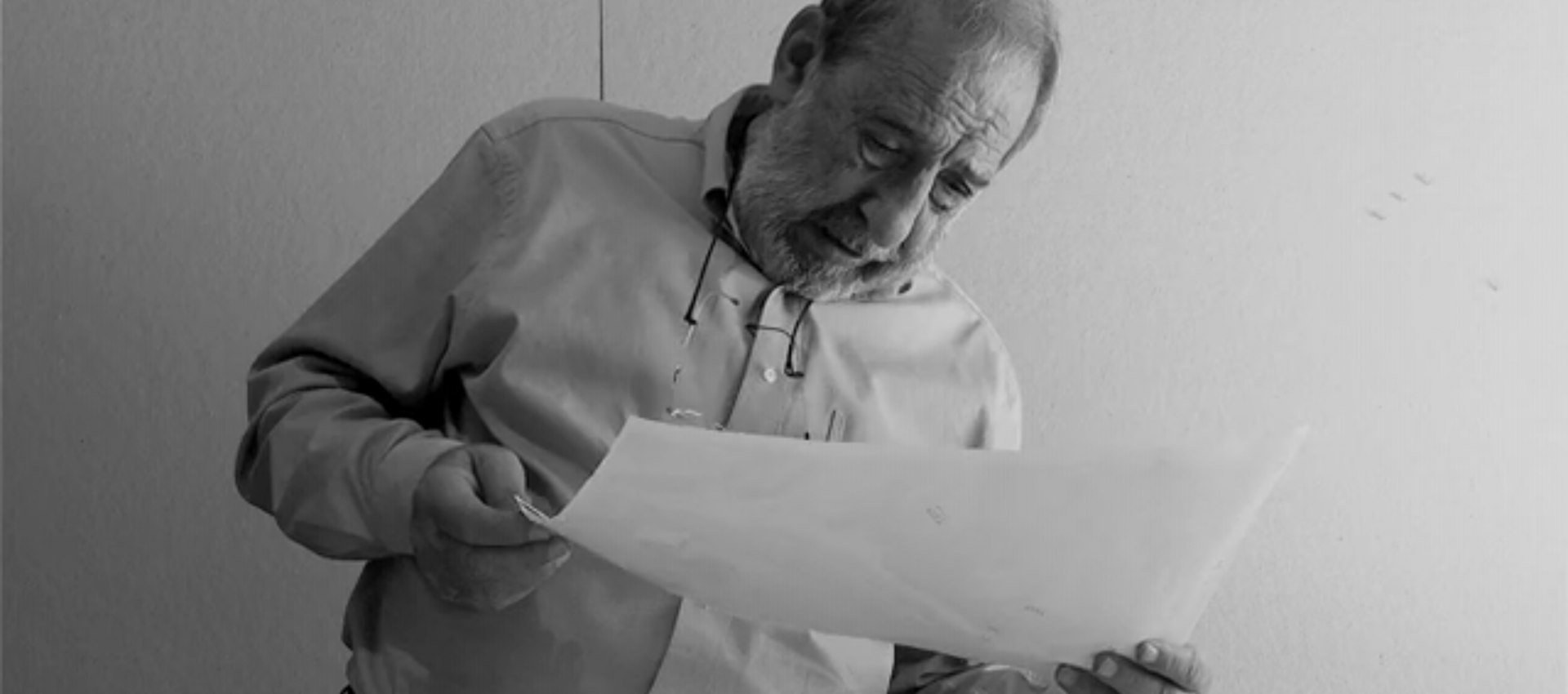 A HAPPY MAN. Siza sings | Film by Fernando Guerra | The Strength of ...