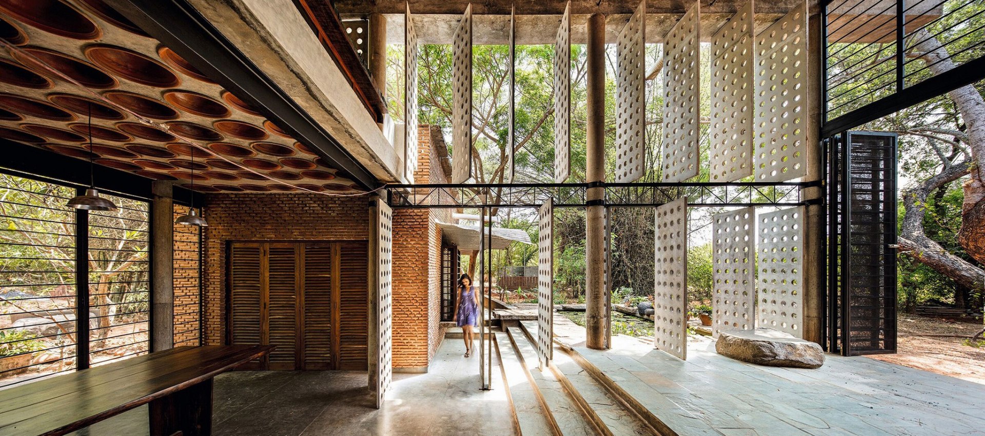 Slow Architecture or architecture of happiness. Wall House by Anupama ...