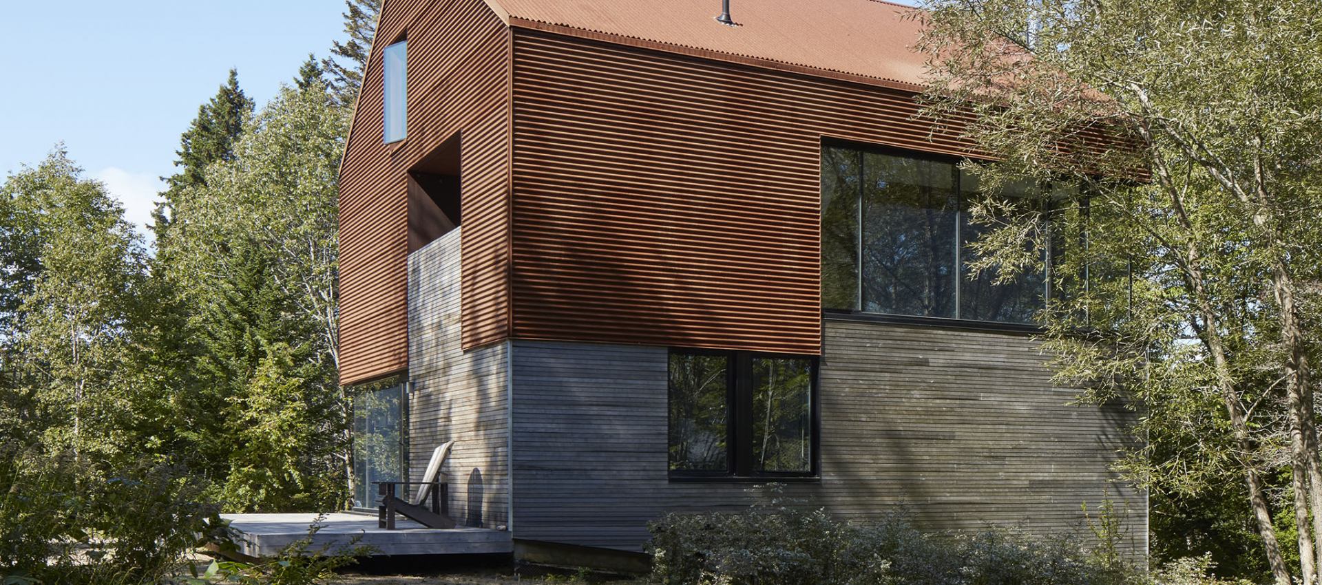 The upside down house. Chester House by MacKay-Lyons Sweetapple ...