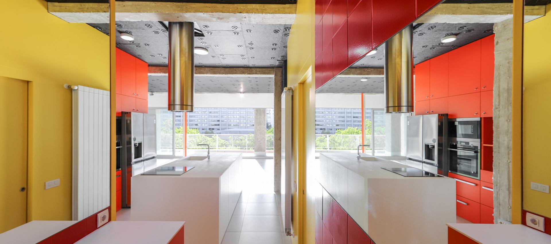 The open indefinition of domestic space. Loft I by Coll-Barreu ...