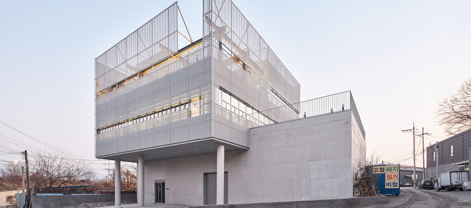 One building with three typologies. C-PROJECT by Gagahoho Architect ...