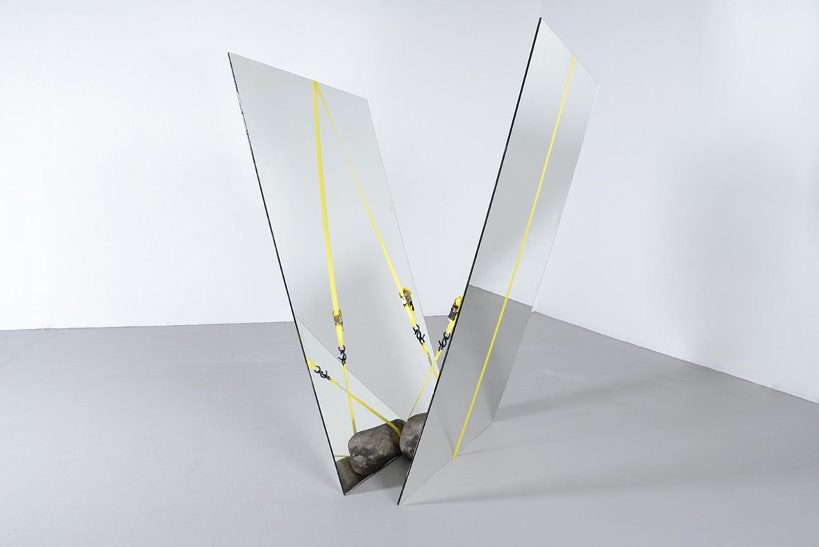 José Dávila. Dreaming tension of matter | METALOCUS