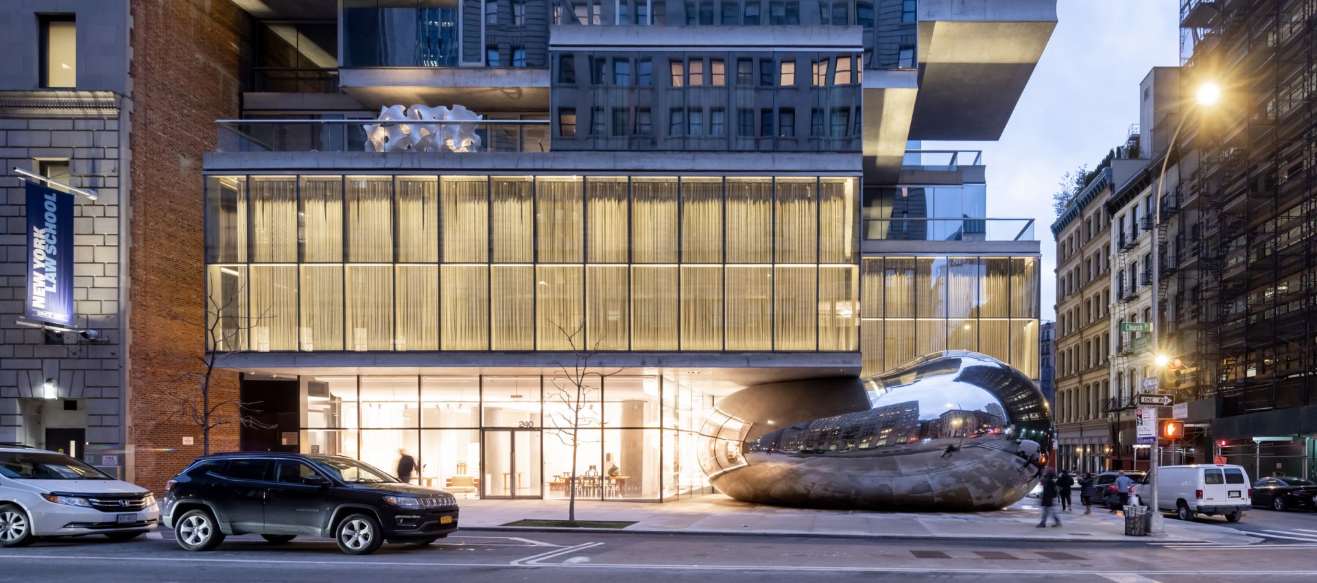 Anish Kapoor’s squashed 'bean' sculpture in New York | METALOCUS