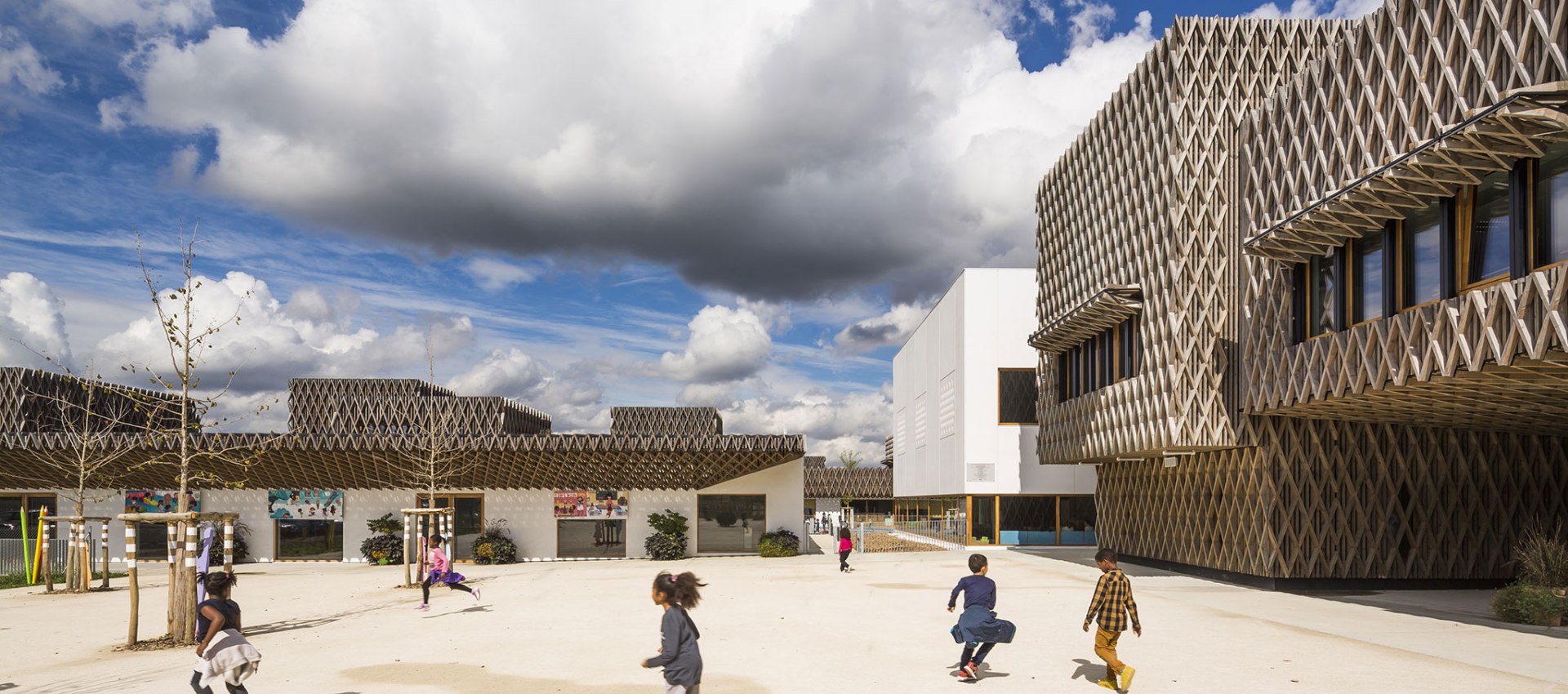 Design of a new elementary school in France by Vincent Parreira | METALOCUS
