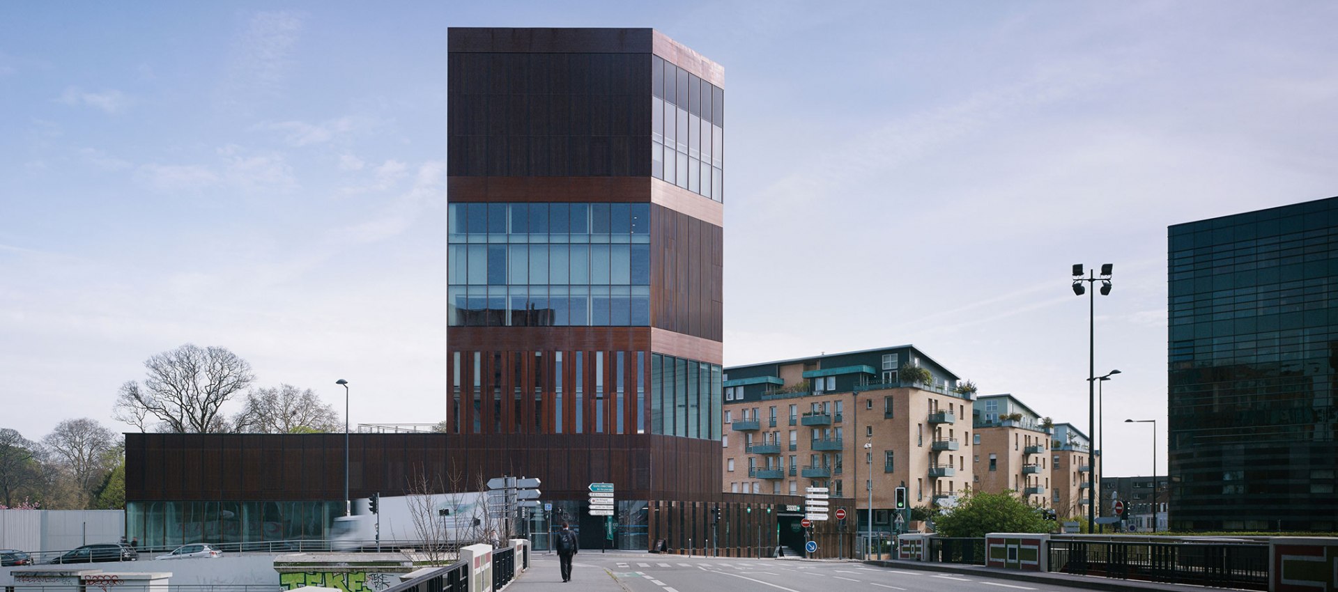The office tower of LAN Architects, finishes the masterplan Euralille ...
