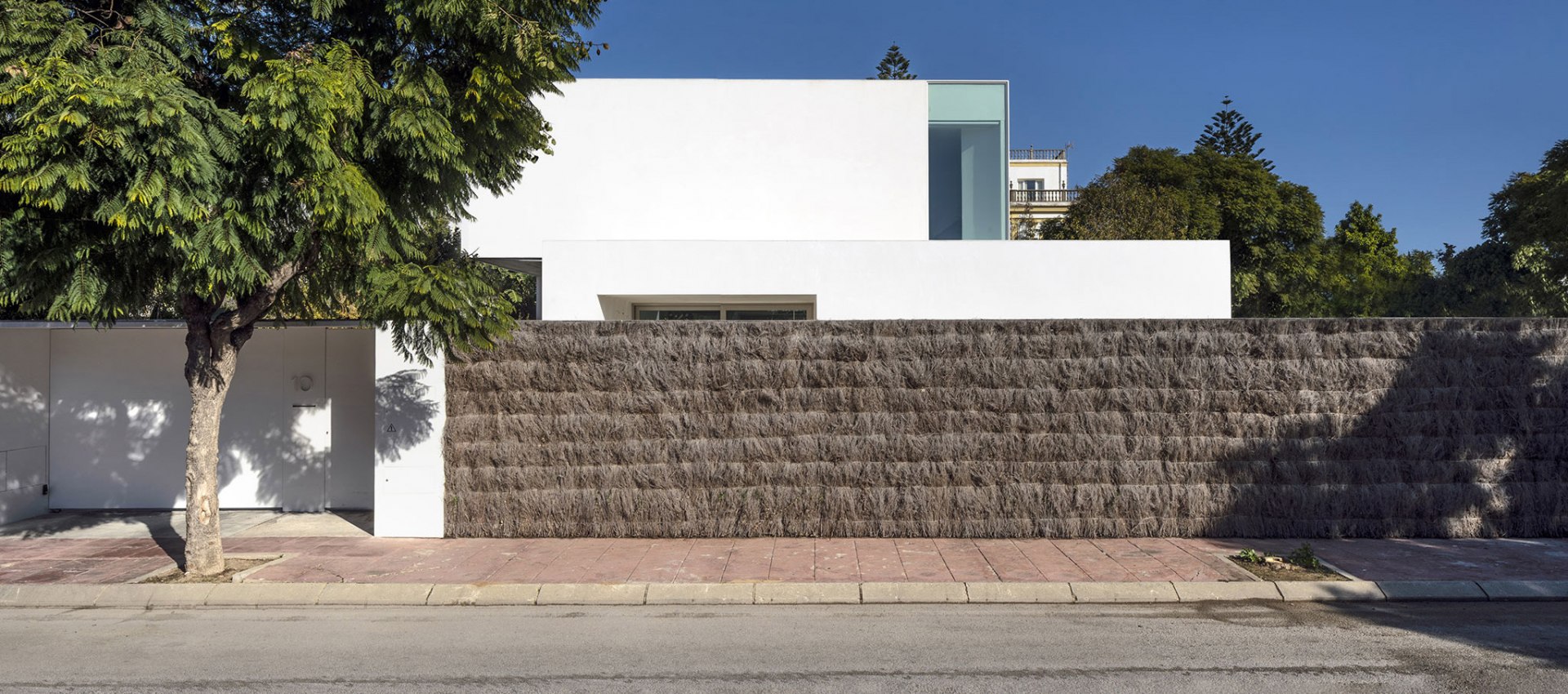 Cadiz composition. PSM House by OOOA Arquitectos | METALOCUS