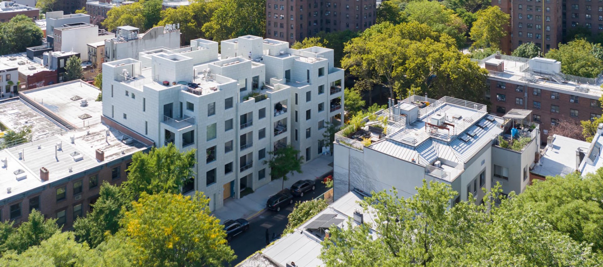 Espacios compartidos en vertical. Edificio 450 Warren por SO- IL ...