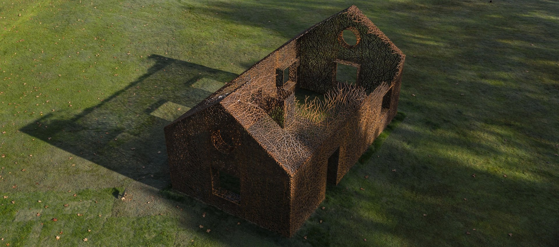 A remembrance of a vanished living space. The Vanished House by Hu ...