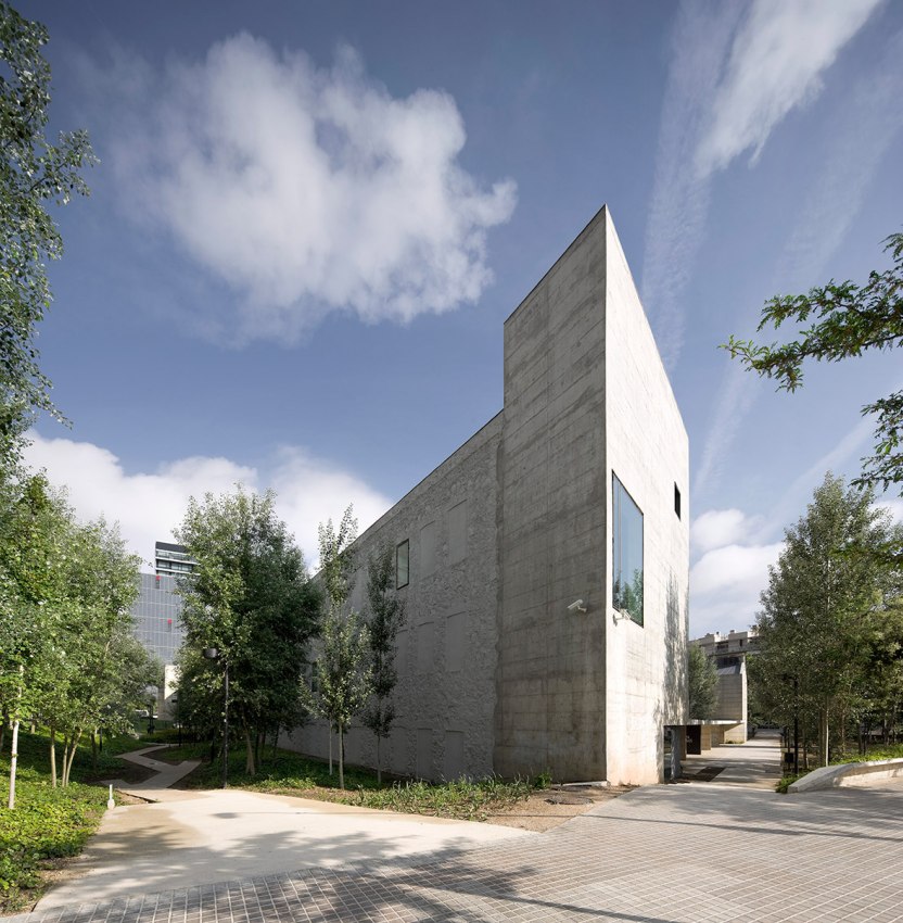 ARCHITECTURE AND CITY by Jordi Badia | The Strength of Architecture ...