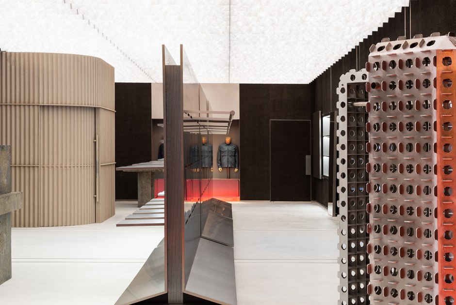 Shopping | The Strength of Architecture | From 1998