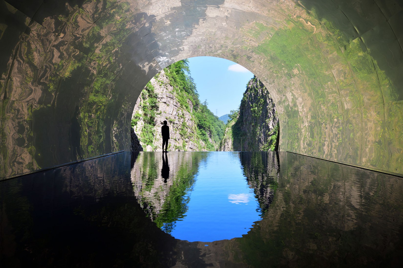 “Tunnel of Light”. MAD restores the Kiyotsu Gorge Tunnel for Japan's ...