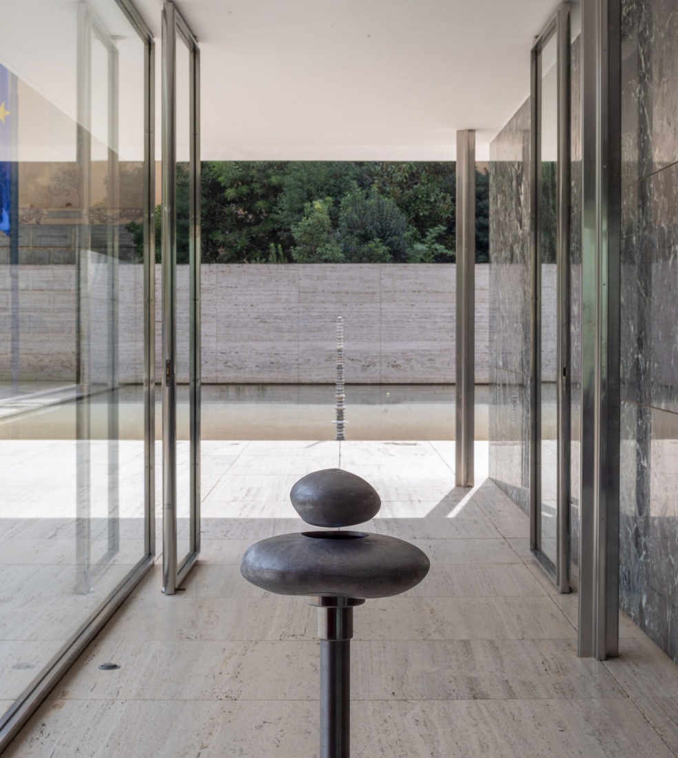 "In(visible) Energy". Experimental platform for reflecting on the forms ...