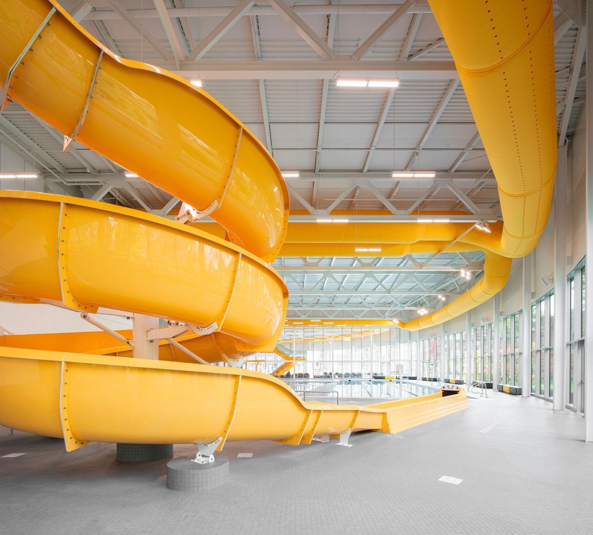 Vanguard and colour. Laval’s Aquatic Complex by Sid Lee Architecture ...