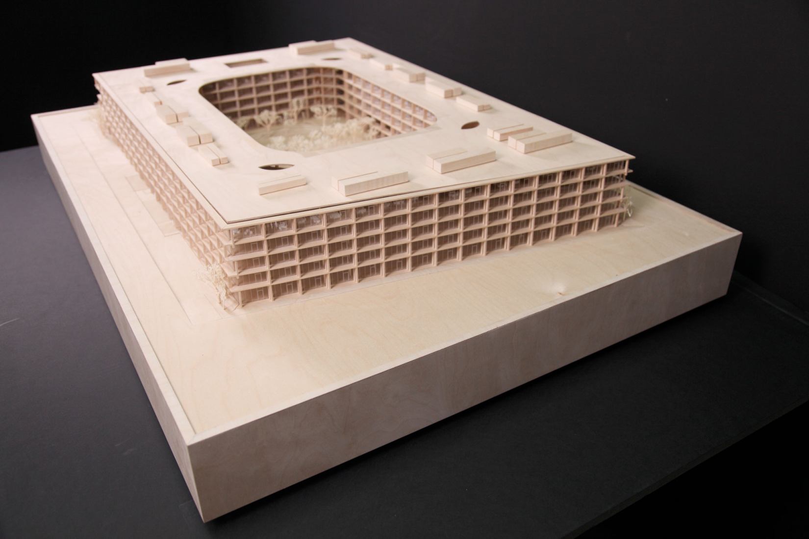 In search of proximity to deconstruct the big. SIP Main Campus by ...