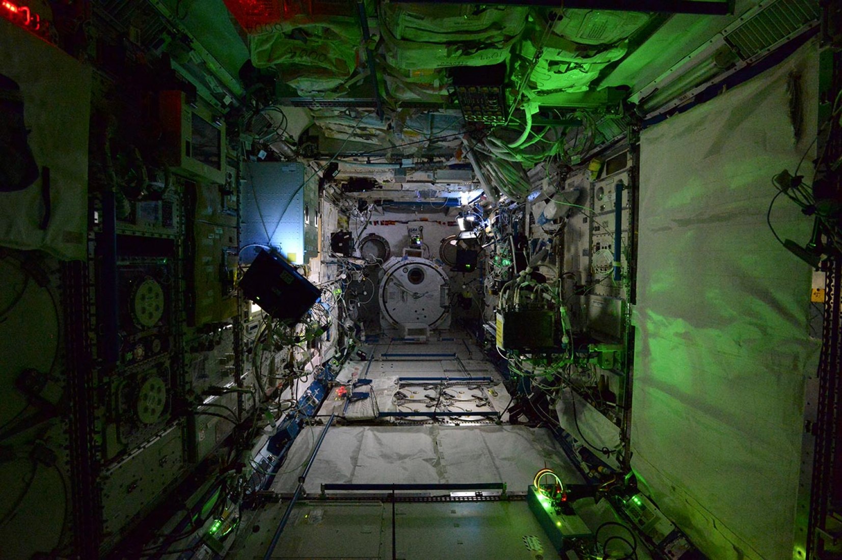 The Space Station Transcripts, en la noche, por ESA. | Sobre ...