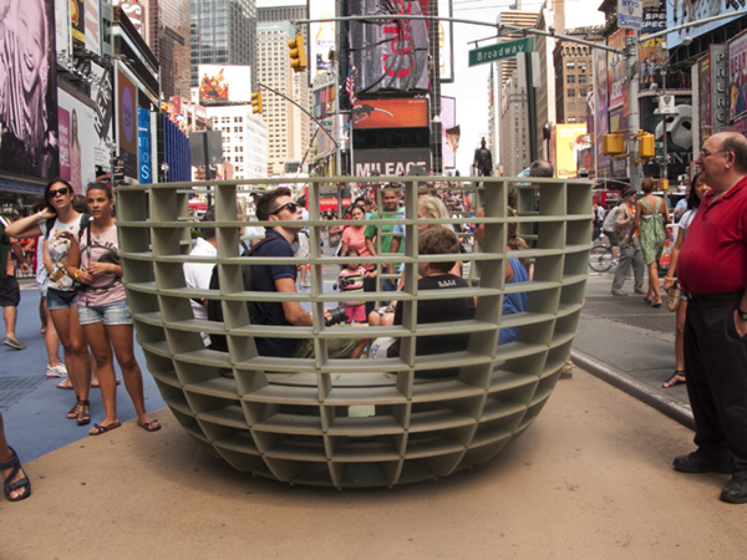 MEETING BOWLS A PUBLIC ART PROJECT BY MMMM... | The Strength of ...