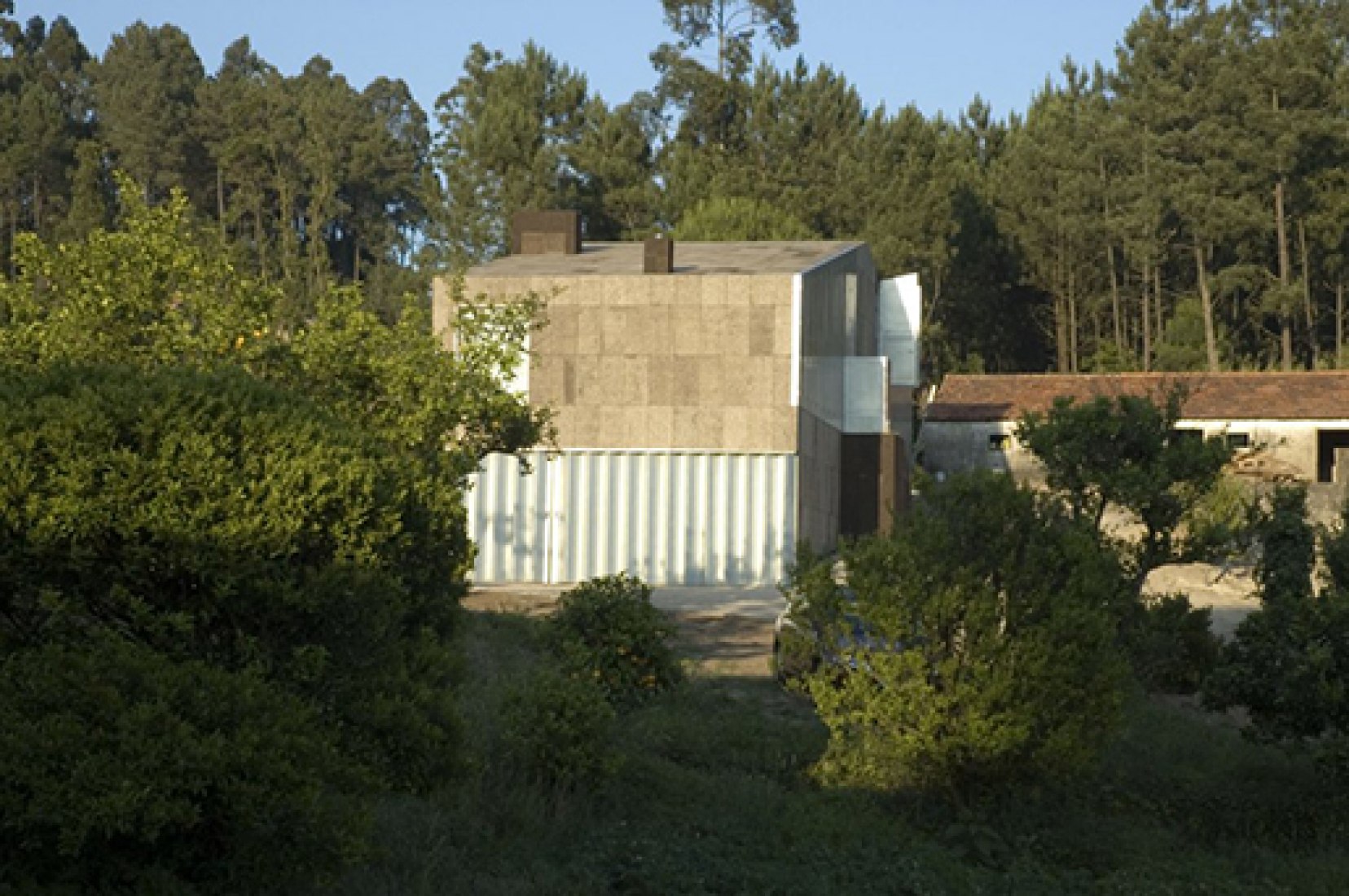 Cork House by Arquitectos Anónimos | The Strength of Architecture ...