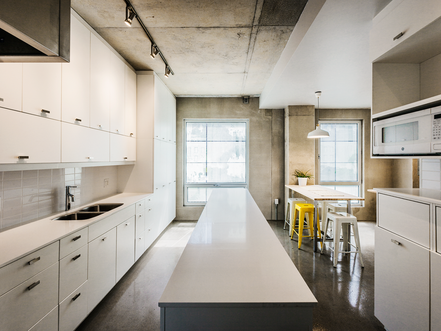 Edison Residence by Kanva | The Strength of Architecture | From 1998