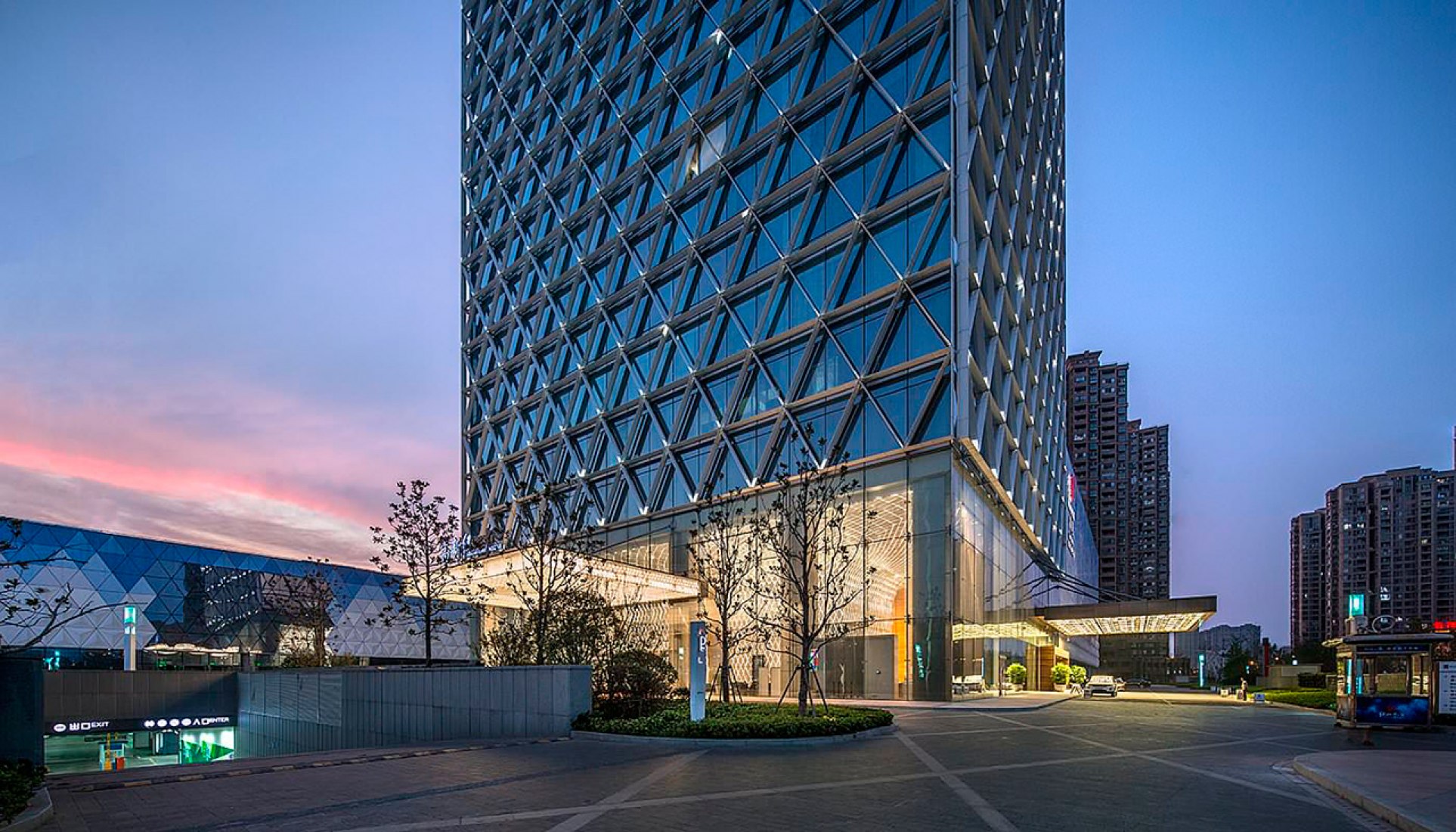 Jiangxi Nanchang Greenland Zifeng Tower by SOM | The Strength of ...