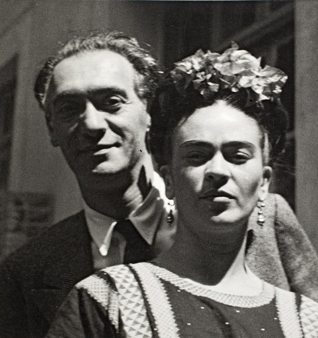 Frida Kahlo – Sus fotografías | Sobre Arquitectura y más | Desde 1998