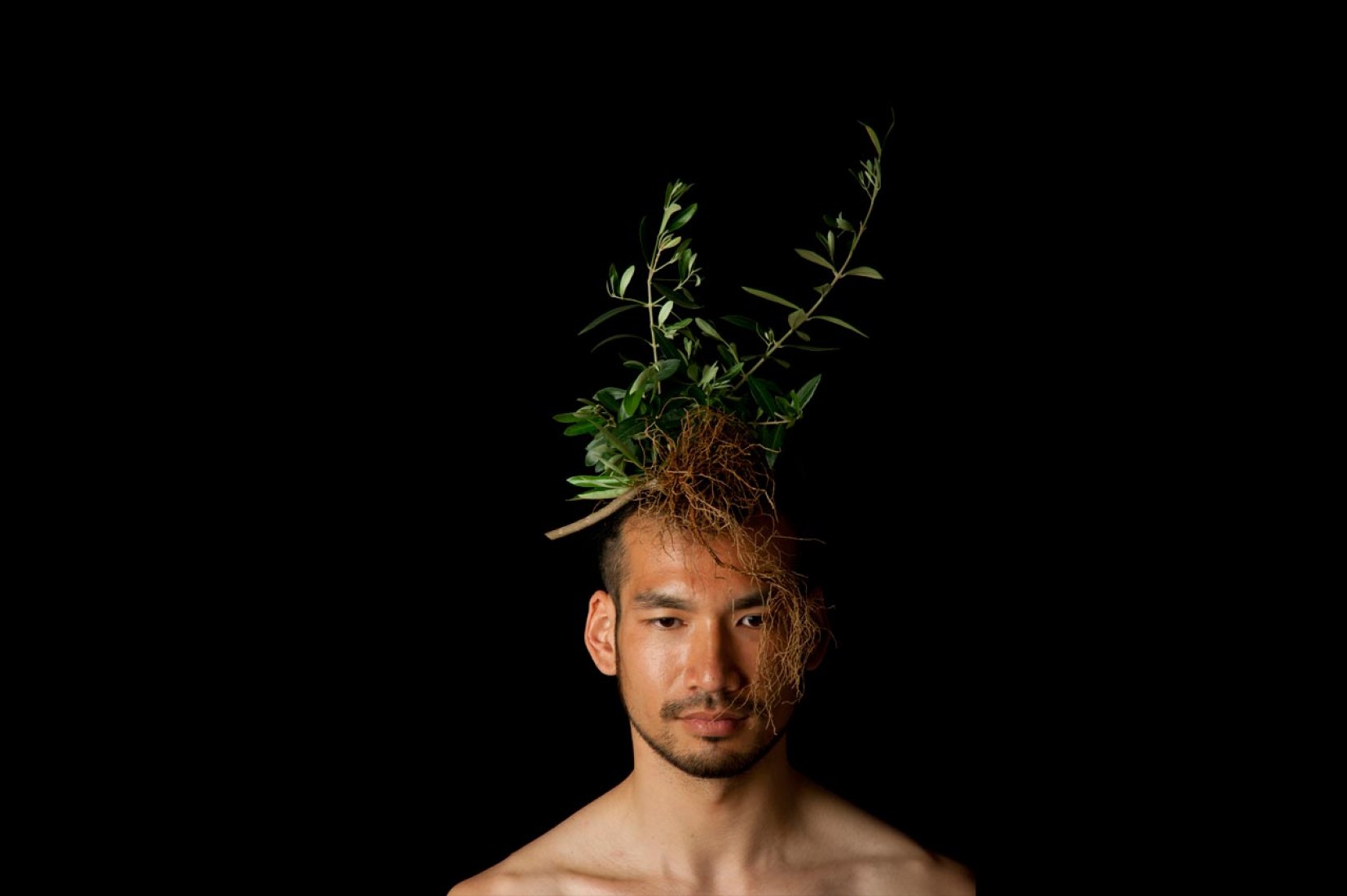 Takaya y sus tocados vegetales | Sobre Arquitectura y más | Desde 1998