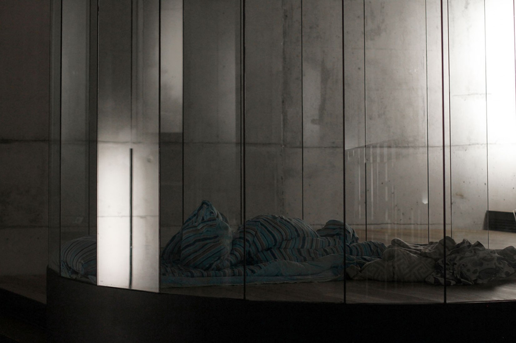 Can we also do 3D sleeping? | The Strength of Architecture | From 1998