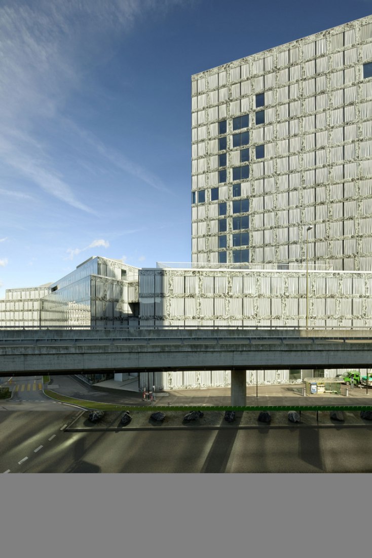 Wiel Arets finished the Allianz Headquarters | The Strength of ...