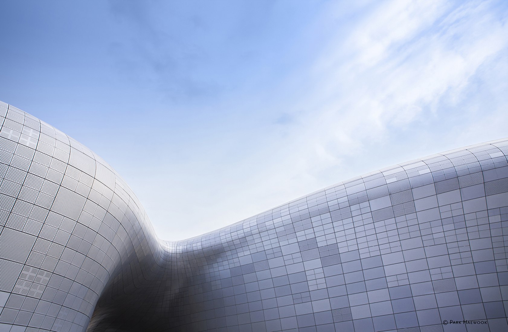 Opening new "Spaceship" of € 327 million in Seoul, by Zaha Hadid | The ...