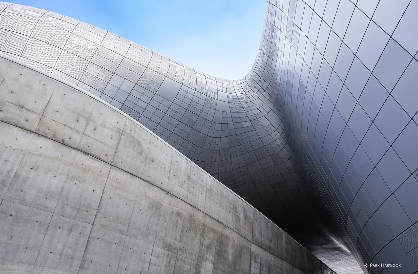 Opening new "Spaceship" of € 327 million in Seoul, by Zaha Hadid | The ...