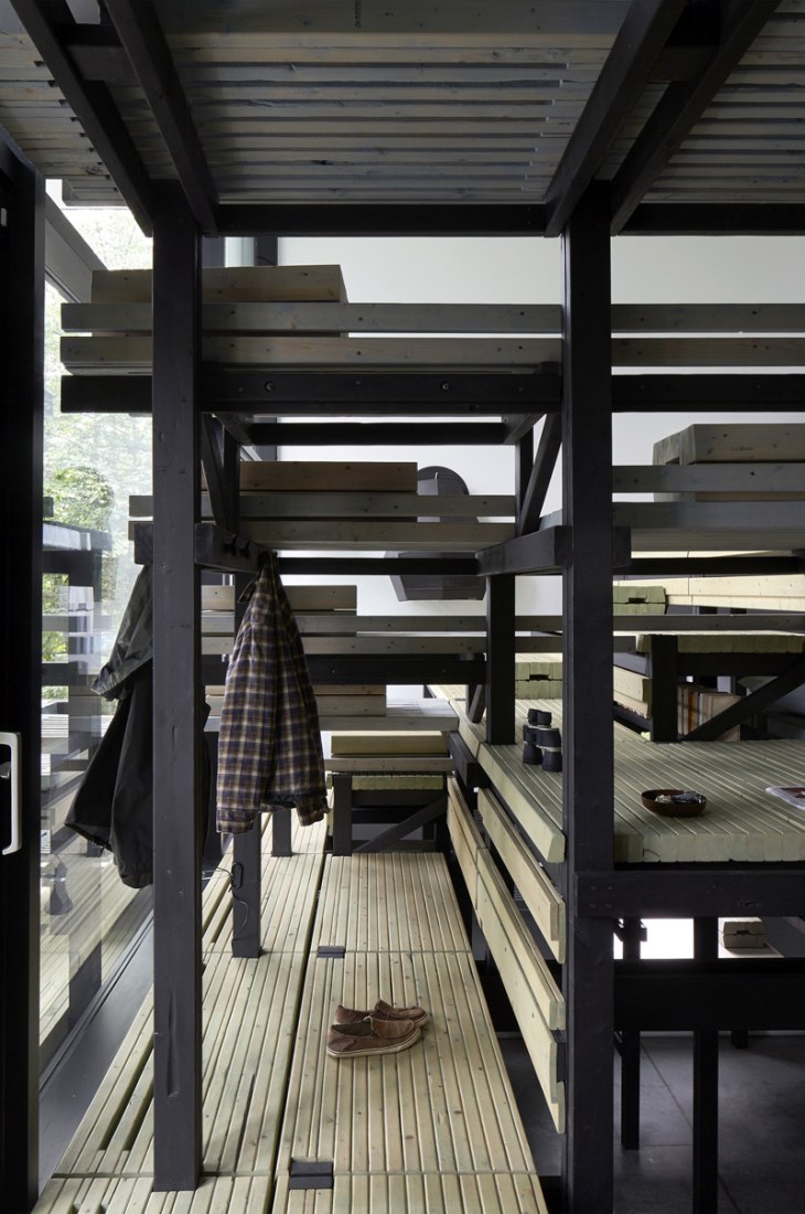 Looking at the forest. Lake Jasper House by Architecturama | The ...
