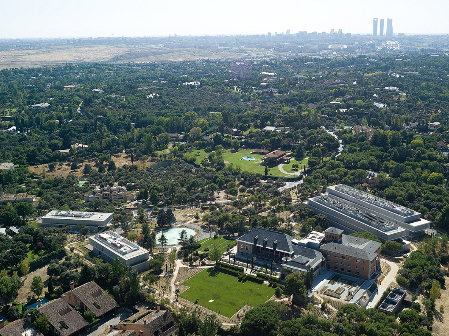 Campus BBVA por Enguita & Lasso de la Vega | Sobre Arquitectura y más ...