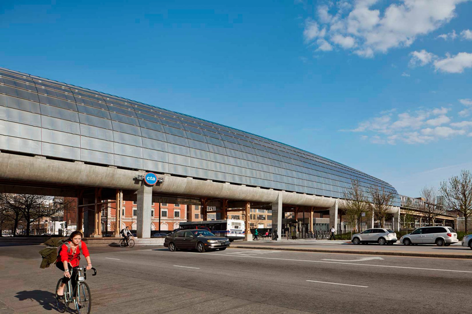 A Chicago rail station in a perforated tube by Ross Barney Architects ...