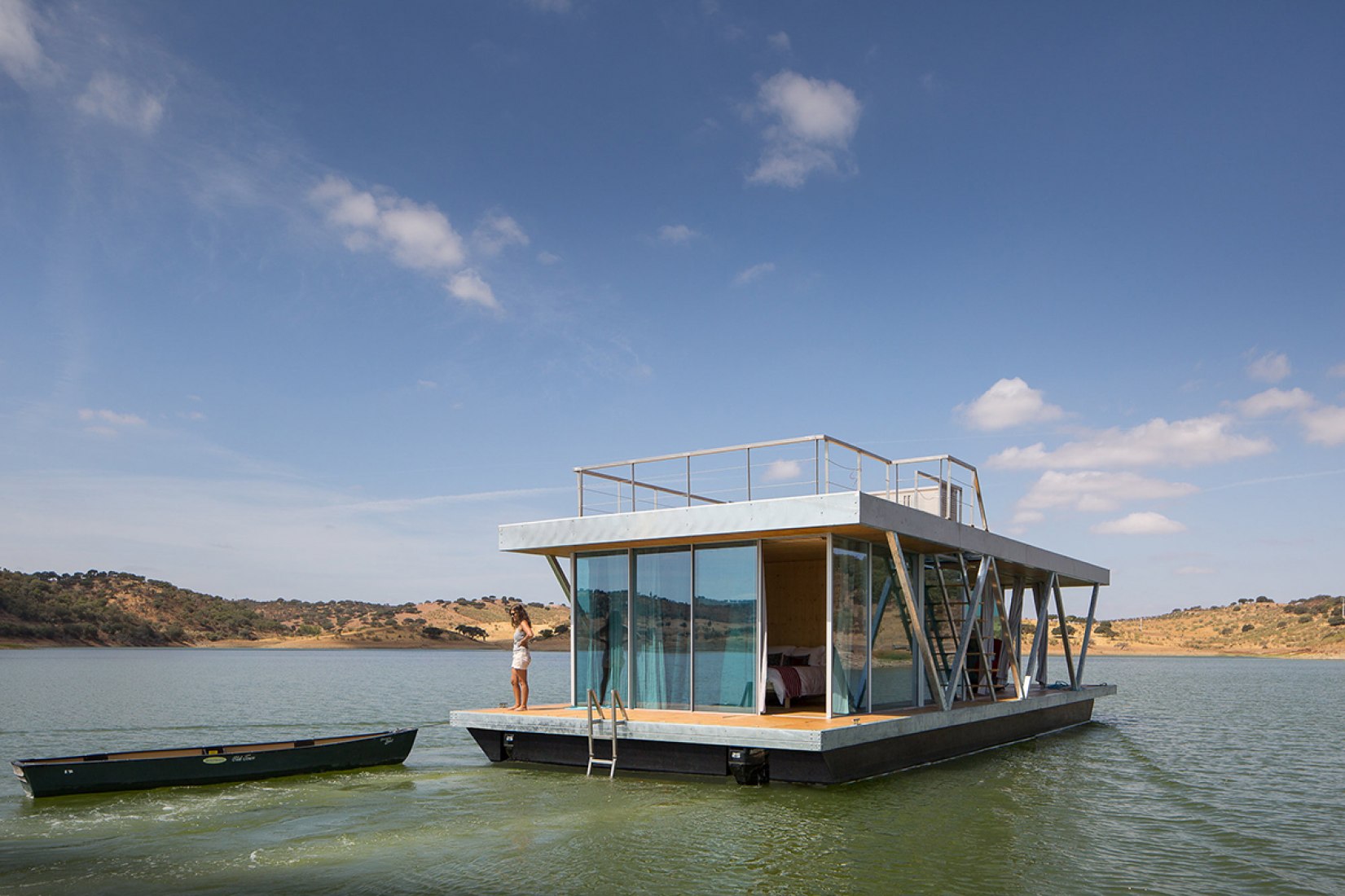 Floating house by Friday | The Strength of Architecture | From 1998