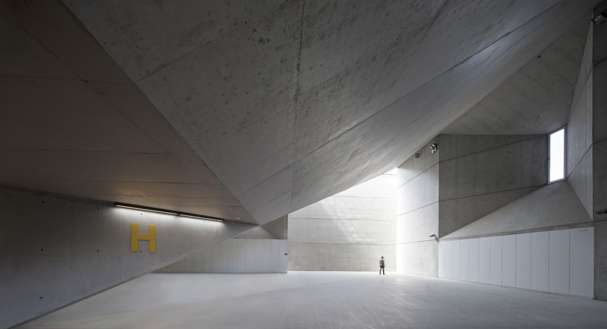 Gran Canary Arena by LLPS Architects | The Strength of Architecture ...
