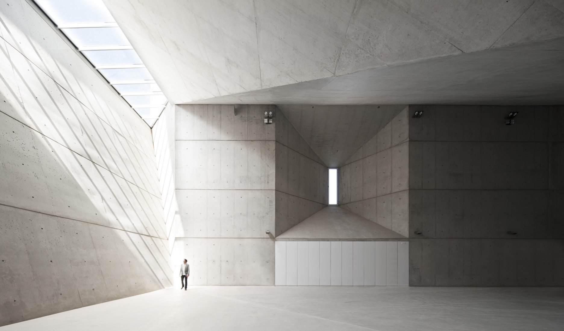 Gran Canary Arena by LLPS Architects | The Strength of Architecture ...