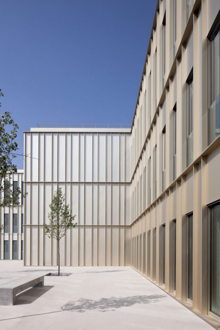 Essentials. David Chipperfield Architects in Madrid | The Strength of ...
