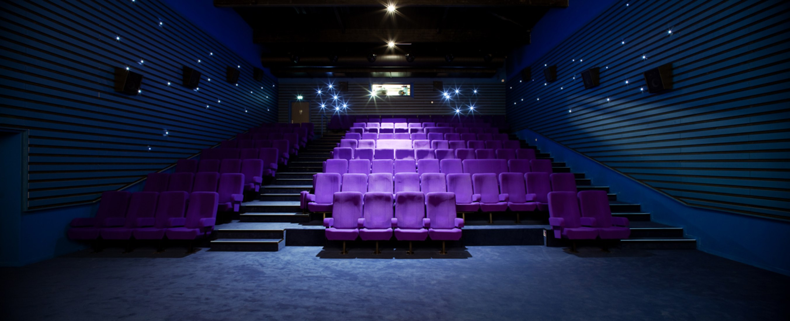 CINE 32 | The Strength of Architecture | From 1998