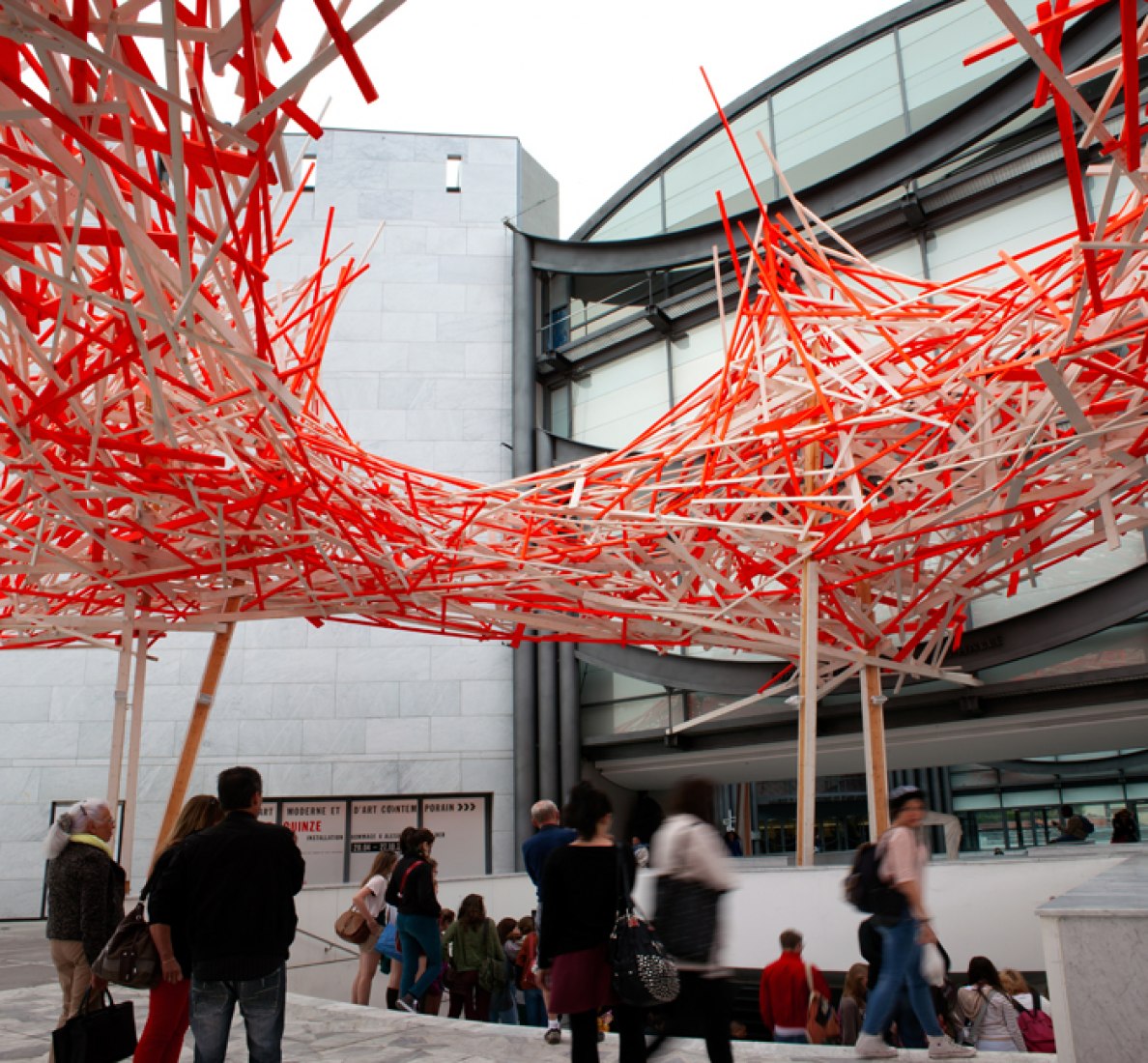Tribute to Alexander Calder at MAMAC | The Strength of Architecture ...