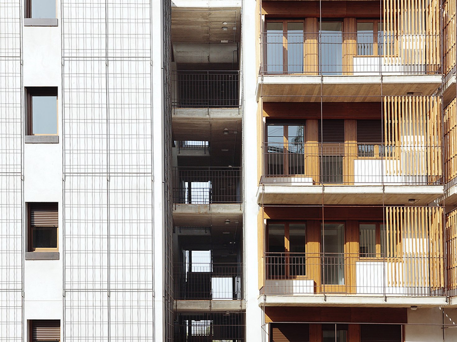 80 social housing in Salou by Toni Gironès | The Strength of ...