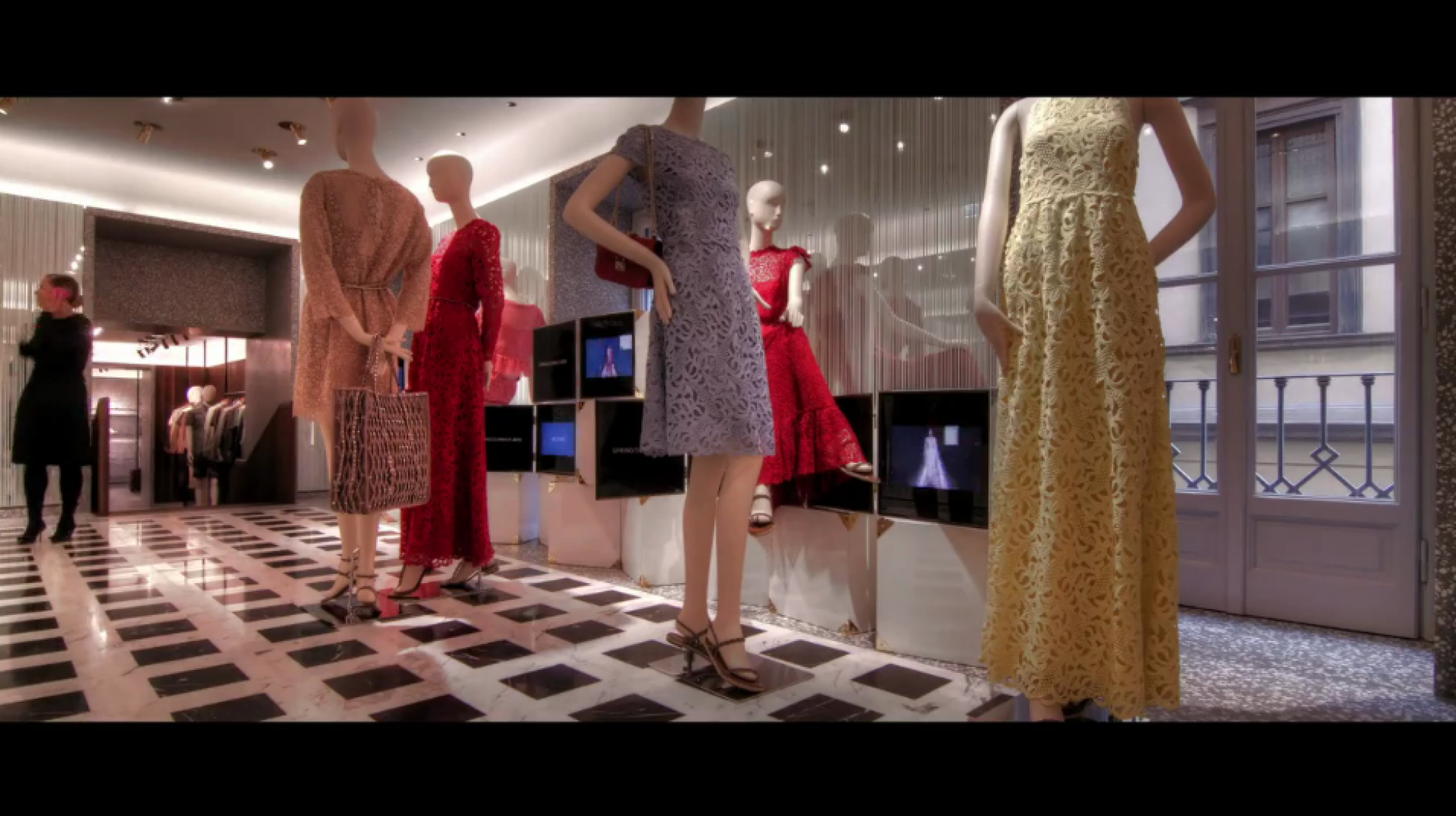 New VALENTINO FLAGSHIP STORE ON VIA MONTENAPOLEONE 20, Milan | The ...