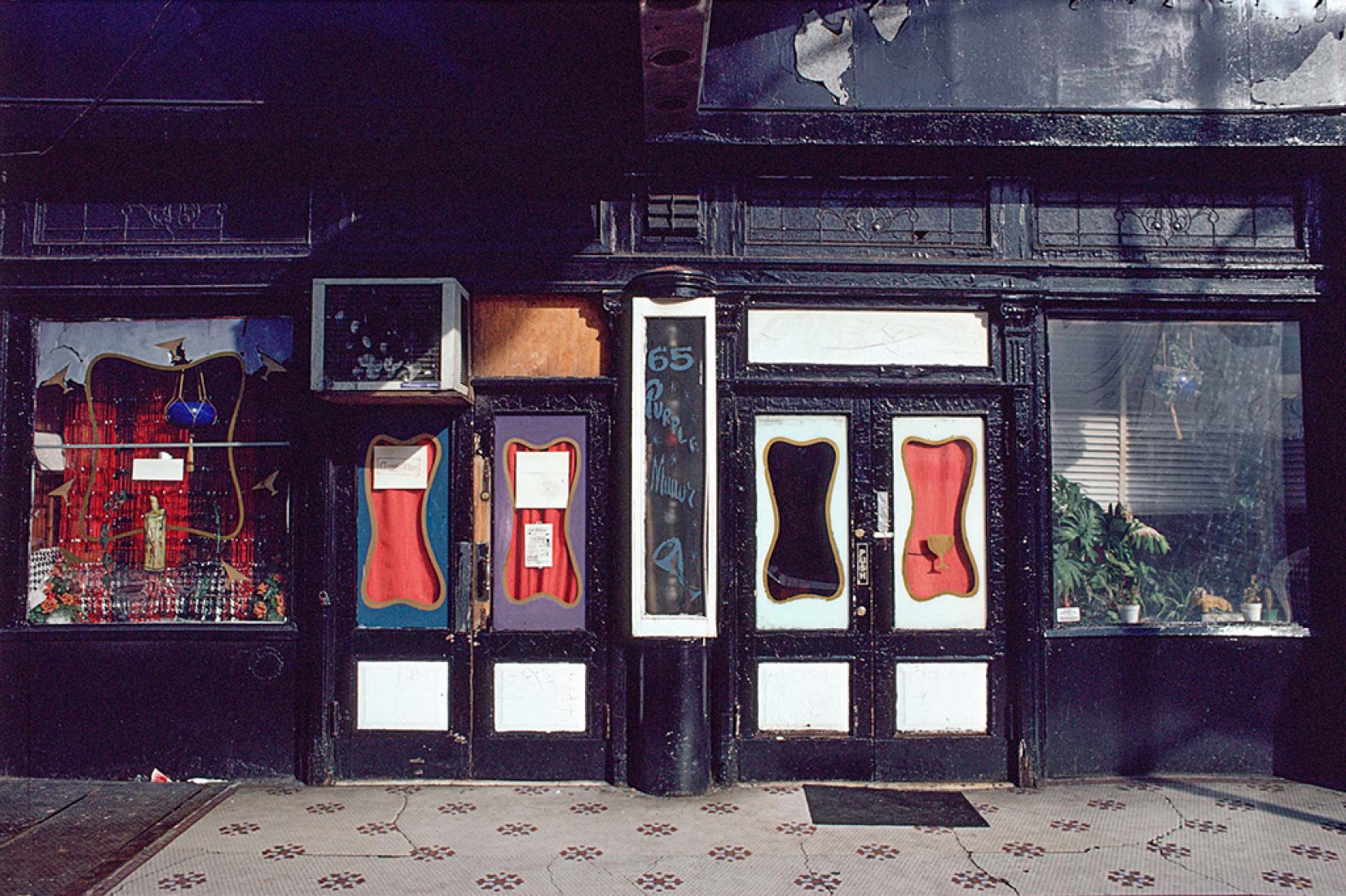 Tracking Time by Camilo José Vergara | The Strength of Architecture ...