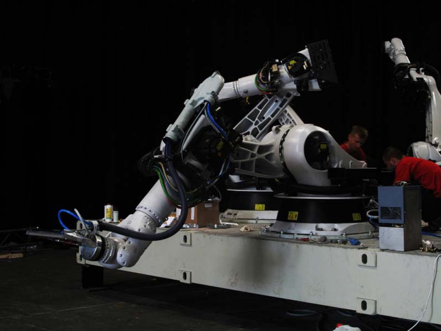 ARCH+ features 9: KRAM/WEISSHAAR | The Strength of Architecture | From 1998