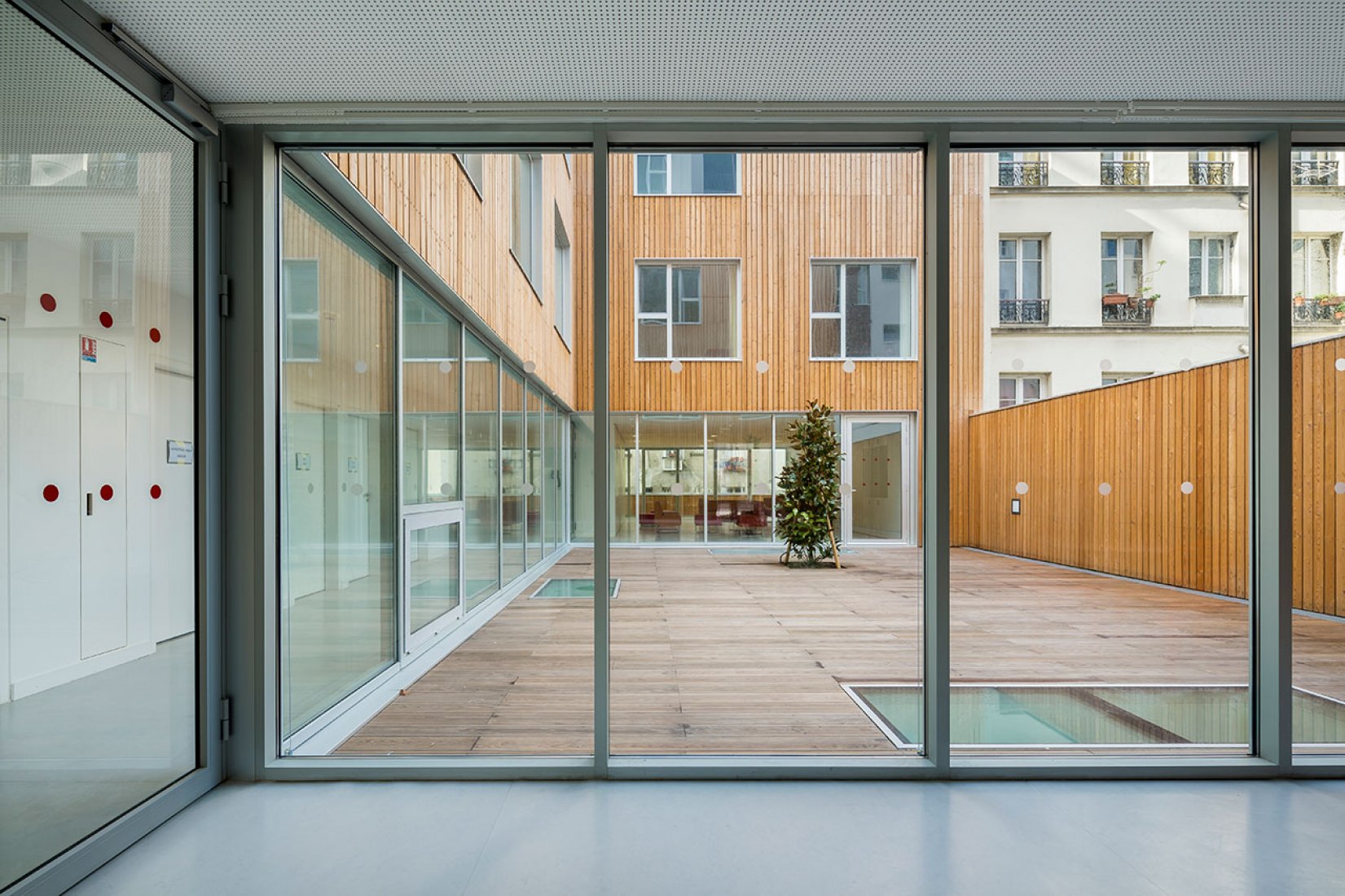 An urban health center by AZC | The Strength of Architecture | From 1998